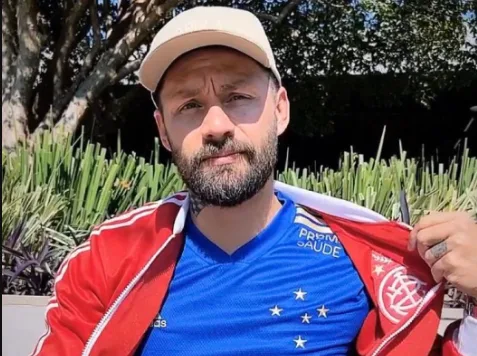 Sobis se manifesta após postar fotos com as camisas de Inter e Cruzeiro ...