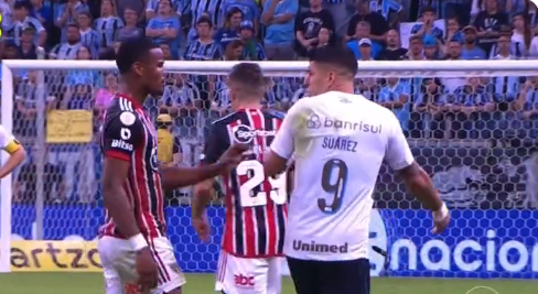 Nathan x Suárez: a leitura labial do desentendimento na reta final de ...