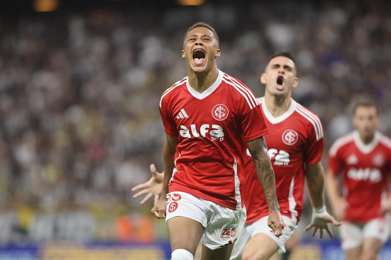 Inter respira na tabela do Brasileirão e abre vantagem para a zona ...