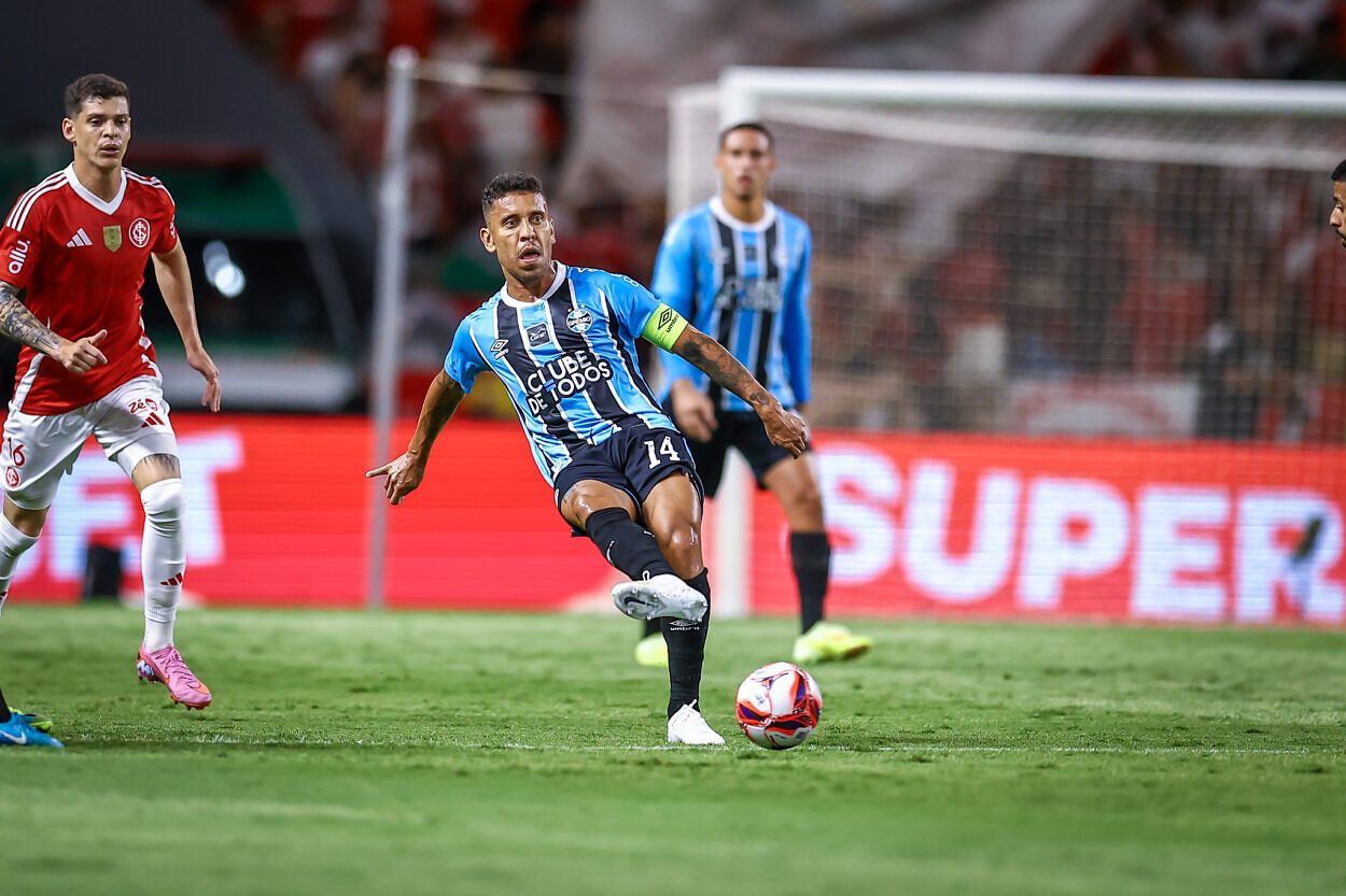 Marcos Rocha diz para o Grêmio "pegar as coisas boas" do Gre-Nal: "É só ...